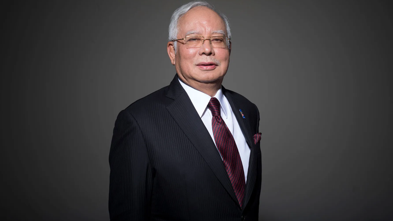 Former Malaysian PM Najib Razak Sentenced To 15 Years in 1MDB Scandal ...